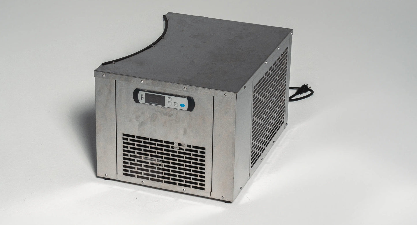 Pro Curve Chiller – The Cold Life
